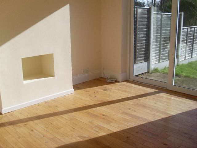 apartment in Cambridge Avenue, Gidea Park, Essex, RM2 6QU
