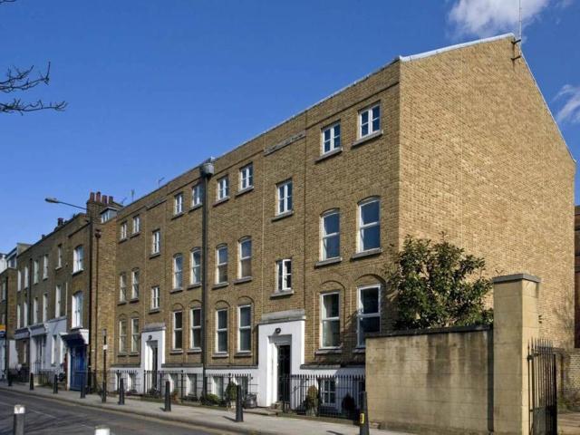 apartment in Cannon Street Road