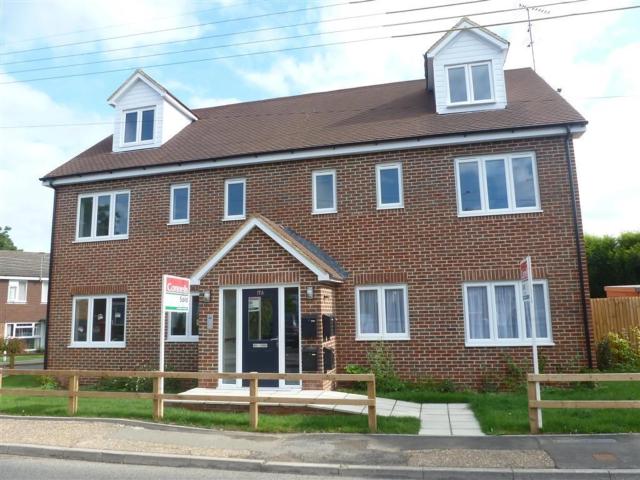 apartment in Cants Lane Burgess Hill