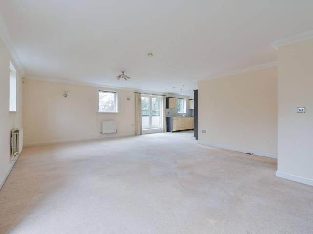 apartment in Carew Road