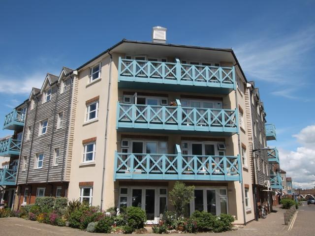apartment in Carrick Walk, Broad Reach Mews, Shoreham by Sea, BN43 5EJ