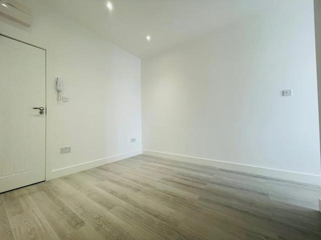 apartment in Carters Green WEST BROMWICH B70