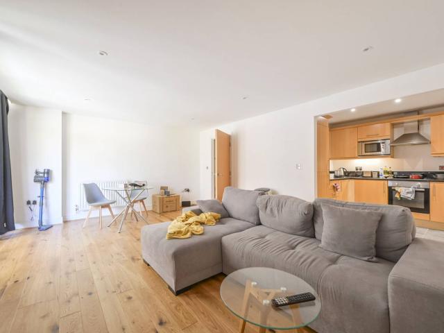 apartment in Cassilis Road