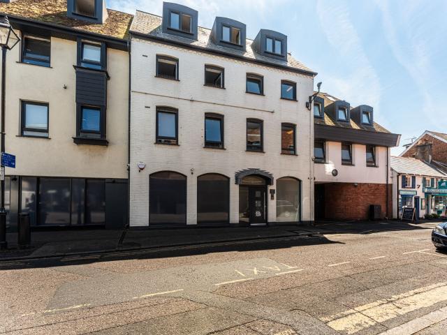 apartment in Castle Manor, 2A Wick Lane, Christchurch, BH23 1FJ