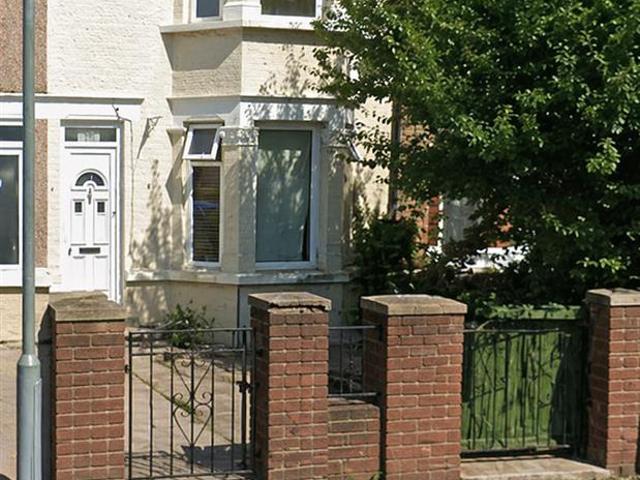 Apartment In Church Road, Erith Da8