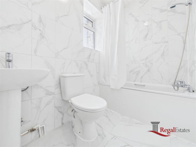 apartment in Church Road, London, NW10 9NP