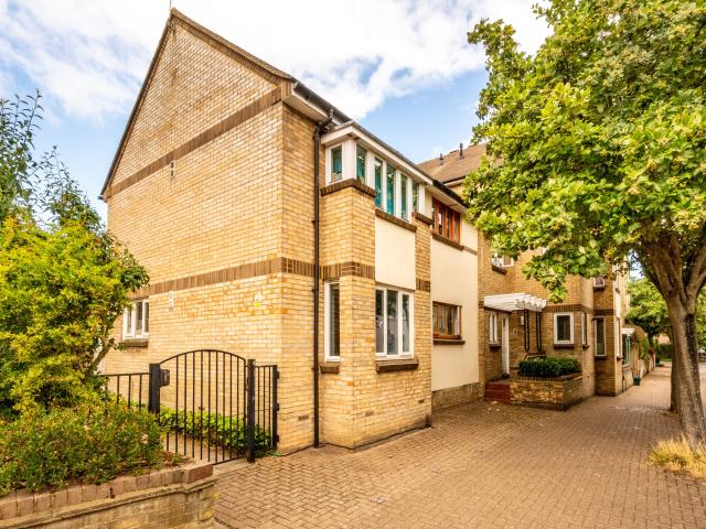 apartment in Church Street