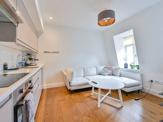 apartment in Churchfield Road
