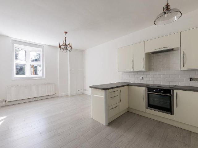 apartment in Charles Street