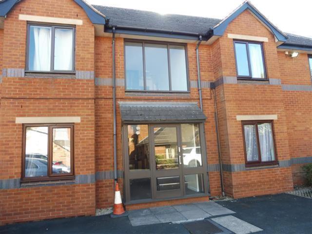 apartment in Amber Terrace Lea St, DY10