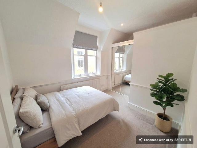 apartment in Amelia House, 19 Cavendish Crescent South, NG7