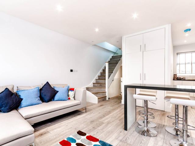 apartment in Antrobus Road
