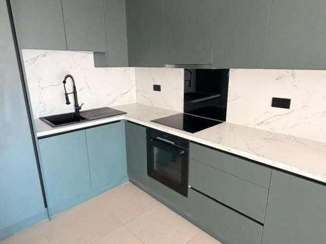 apartment in Acton High Street, W3