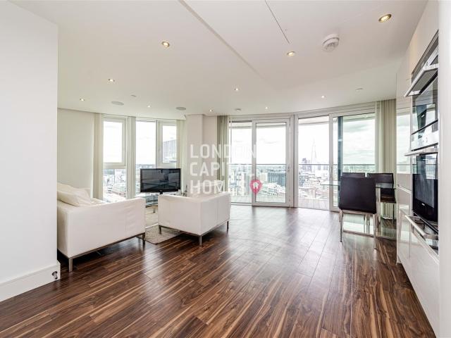 apartment in Altitude Point, 71 Alie Street, London