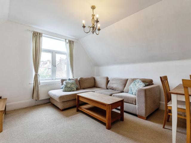 apartment in Alexandra Road