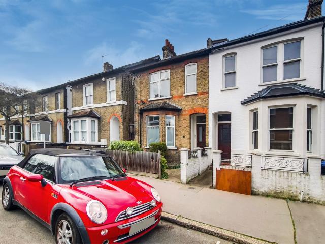apartment in Alexandra Road