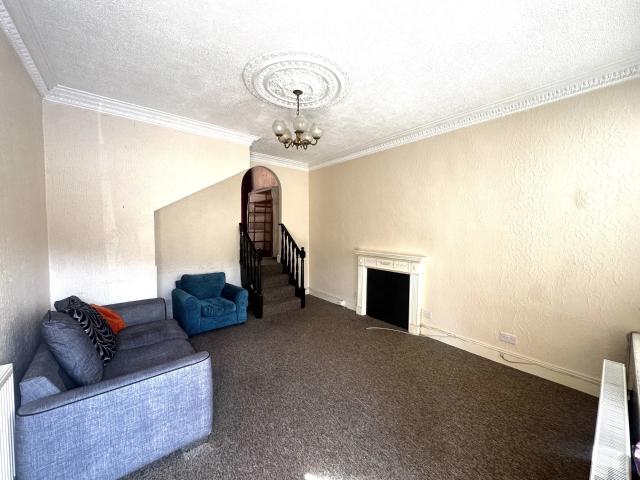 apartment in Alfred Place