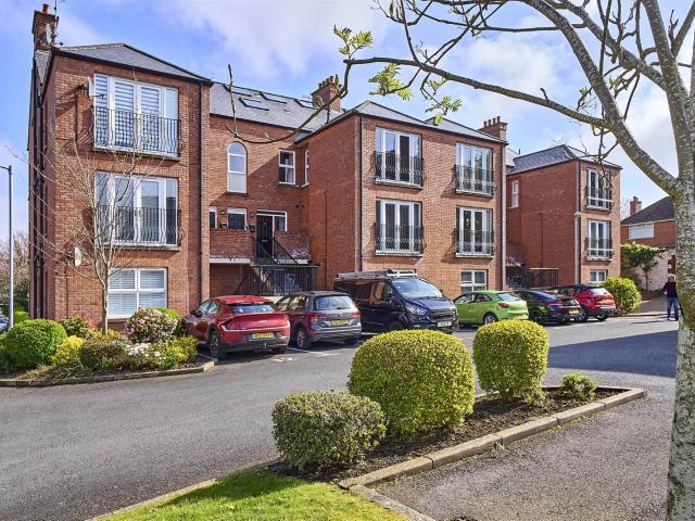 apartment in Apt 16 Church Court, Church Road, Holywood, BT18 9FP