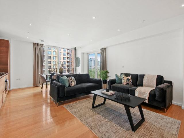 apartment in Applegate House, London, E20 1GF
