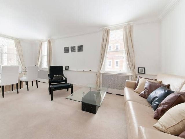 apartment in Ashburn House, SW5, London, SW5 0NU