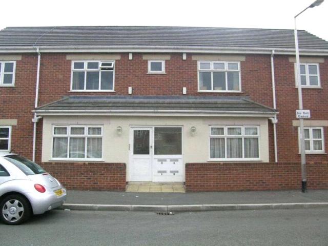 apartment in Ashford Court, Ashford Avenue, Reddish, Stockport, SK5 6FS