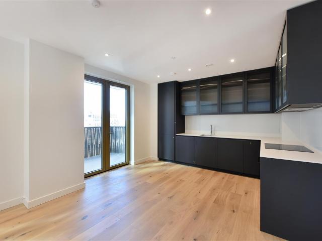 apartment in Ashley Road East, Tottenham Hale, London, N17