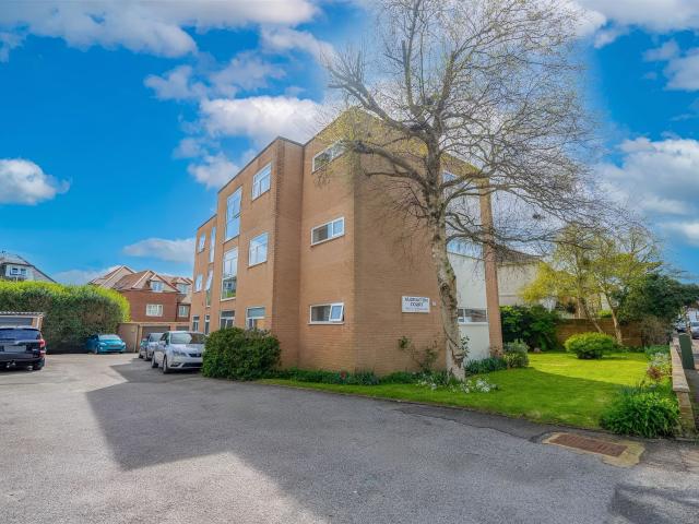apartment in Audrayton Court, 25 Twynham Road, Bournemouth, BH6 3EZ