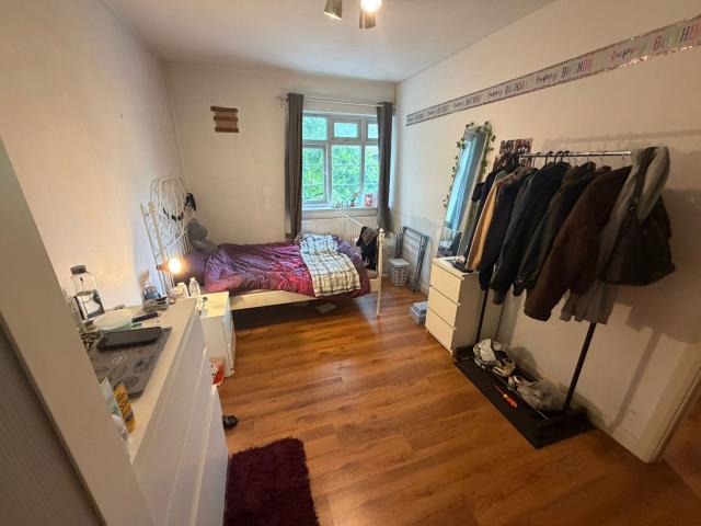 apartment in Avington Court, London, SE1