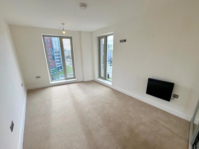 apartment in Boulevard Plaza Bristol Street