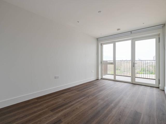 apartment in Bow Green