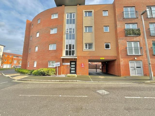 apartment in Bowling Green Close, Bletchley MK2 2FG