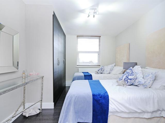 apartment in Boydell Court, St. John's Wood, London NW8 6NL
