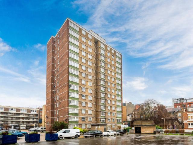 apartment in Babington Court