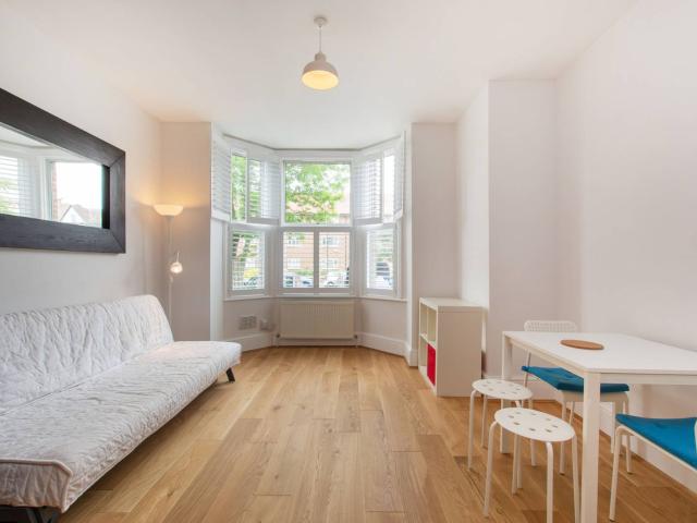 apartment in Baldry Gardens