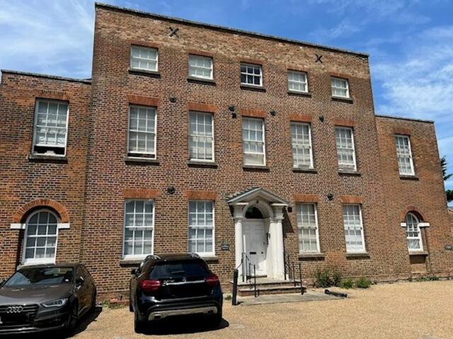 apartment in Barton Mill Road Canterbury