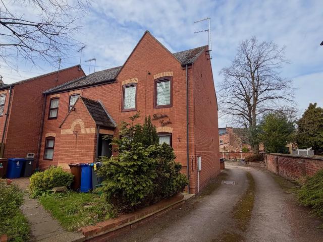 apartment in Beatrice Court, Rangemore Street, DE14 2JH