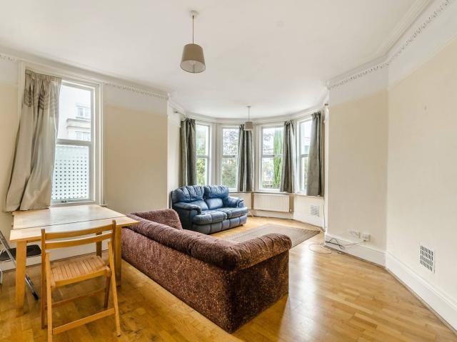 apartment in Beechcroft Road