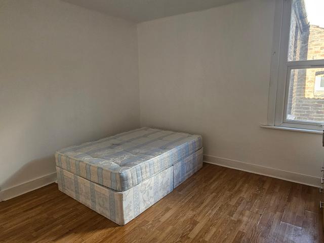 apartment in Beehive Lane