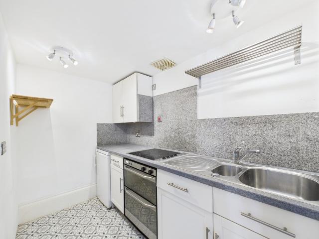 apartment in Belmont, Brighton, BN1 3TF