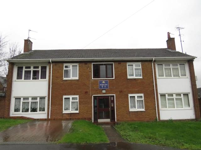 apartment in Birkdale Close