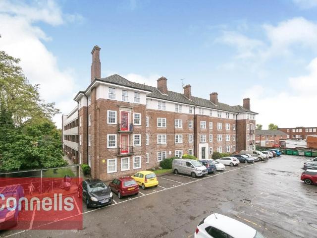 apartment in Bishopric Court