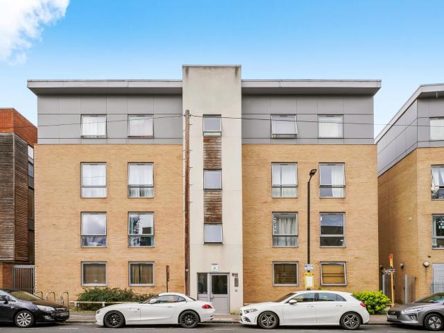 apartment in Blakes Road
