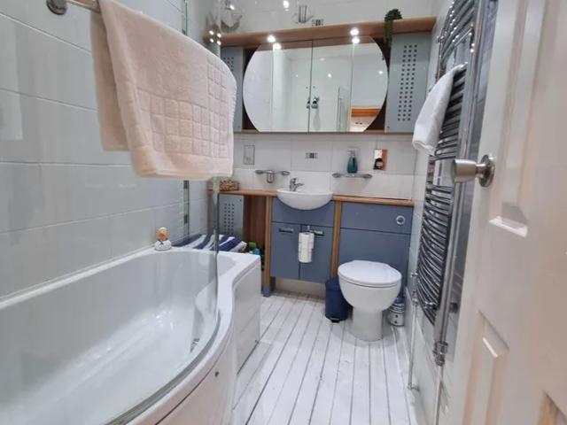 apartment in Brunswick Road, Hove