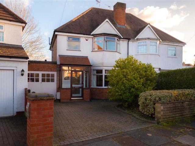 apartment in Bradnock Close, Kings Heath, Birmingham, B13 0DL