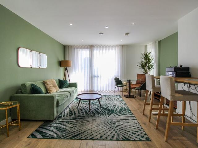 apartment in Braithwaite House E15