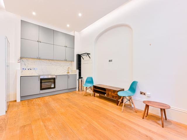 apartment in Bramham Gardens
