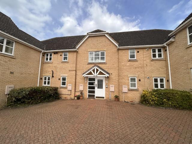 apartment in Buckingham Court CB23