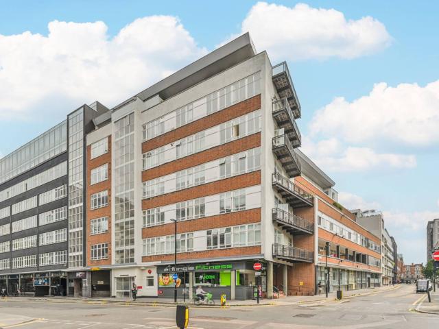 apartment in Bunhill Row