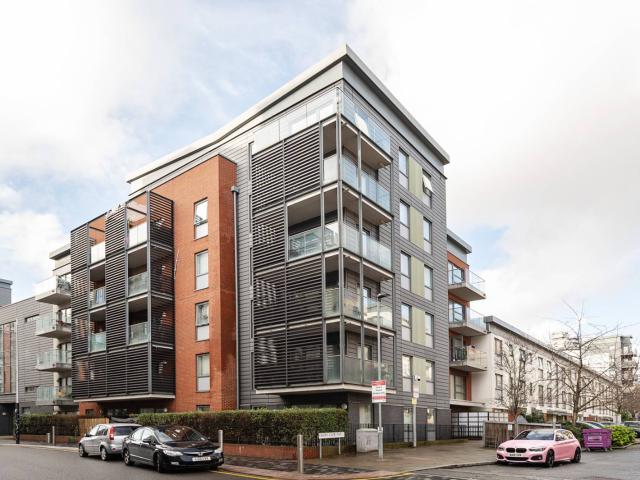 apartment in Geoff Cade Way