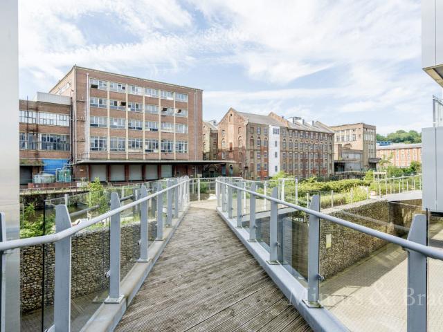 apartment in Geoffrey Watling Way, Norwich, NR1